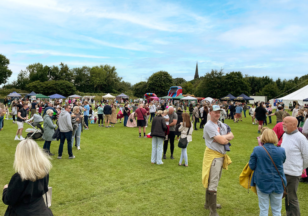 Hundreds of Parbold locals get a first glimpse at The Retreat - The P J ...